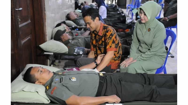 Berbagai Kegiatan Sosial Warnai HUT Korem 082/CPYJ - NTTONLINE