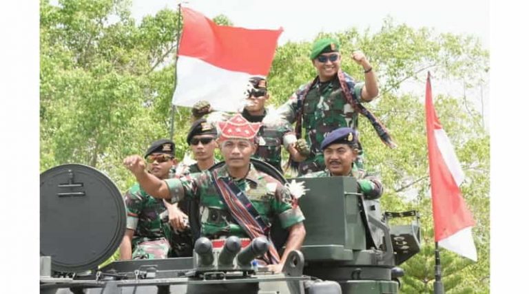 Pawai Bendera Merah Putih dan Kendaraan Warnai Hari Juang TNI AD Tahun ...